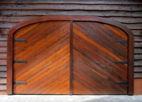 Benefits of Carriage-Style and Side-Entry Garage Doors